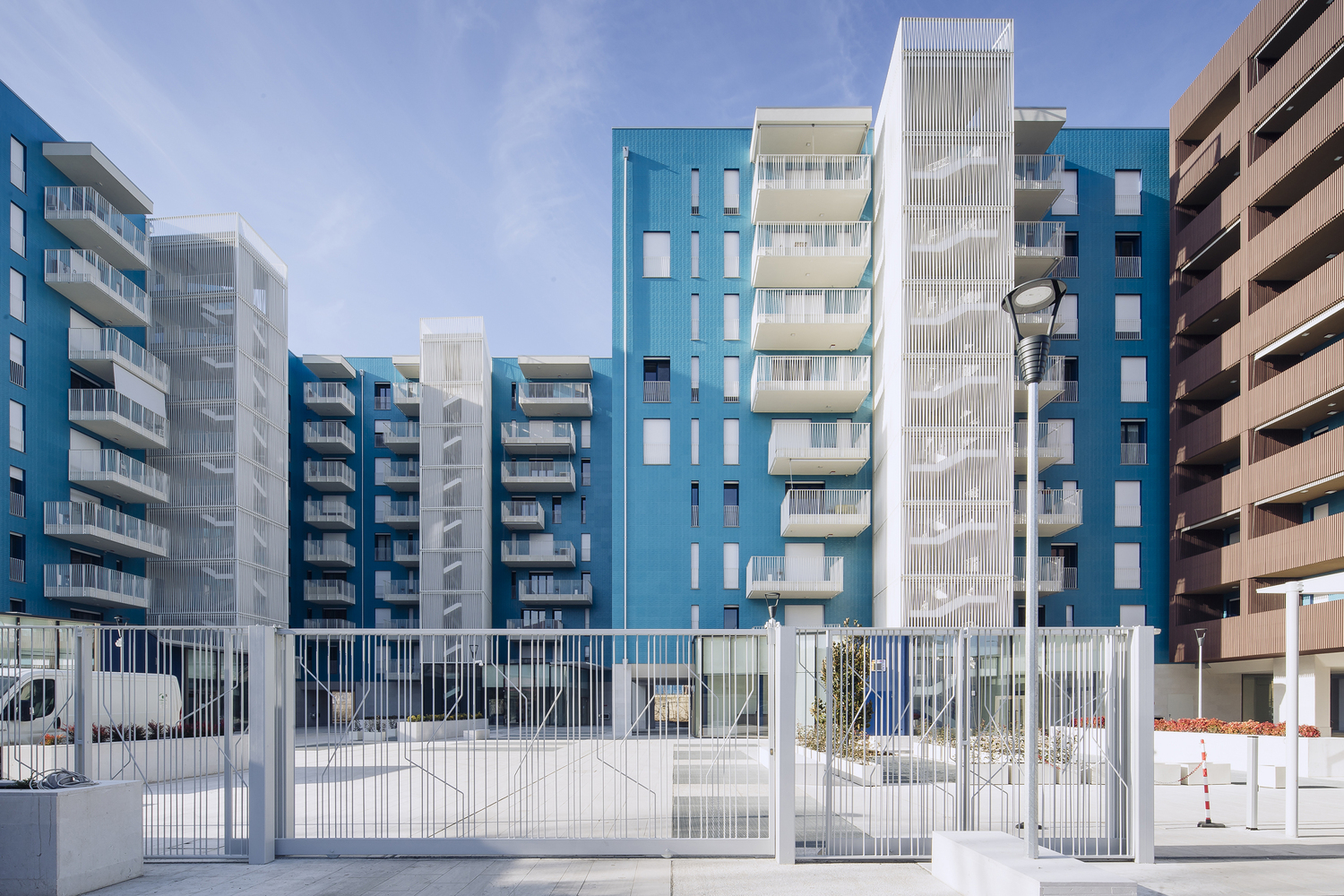 Gallery of Living in the Blue / Atelier(s) Alfonso Femia - 4