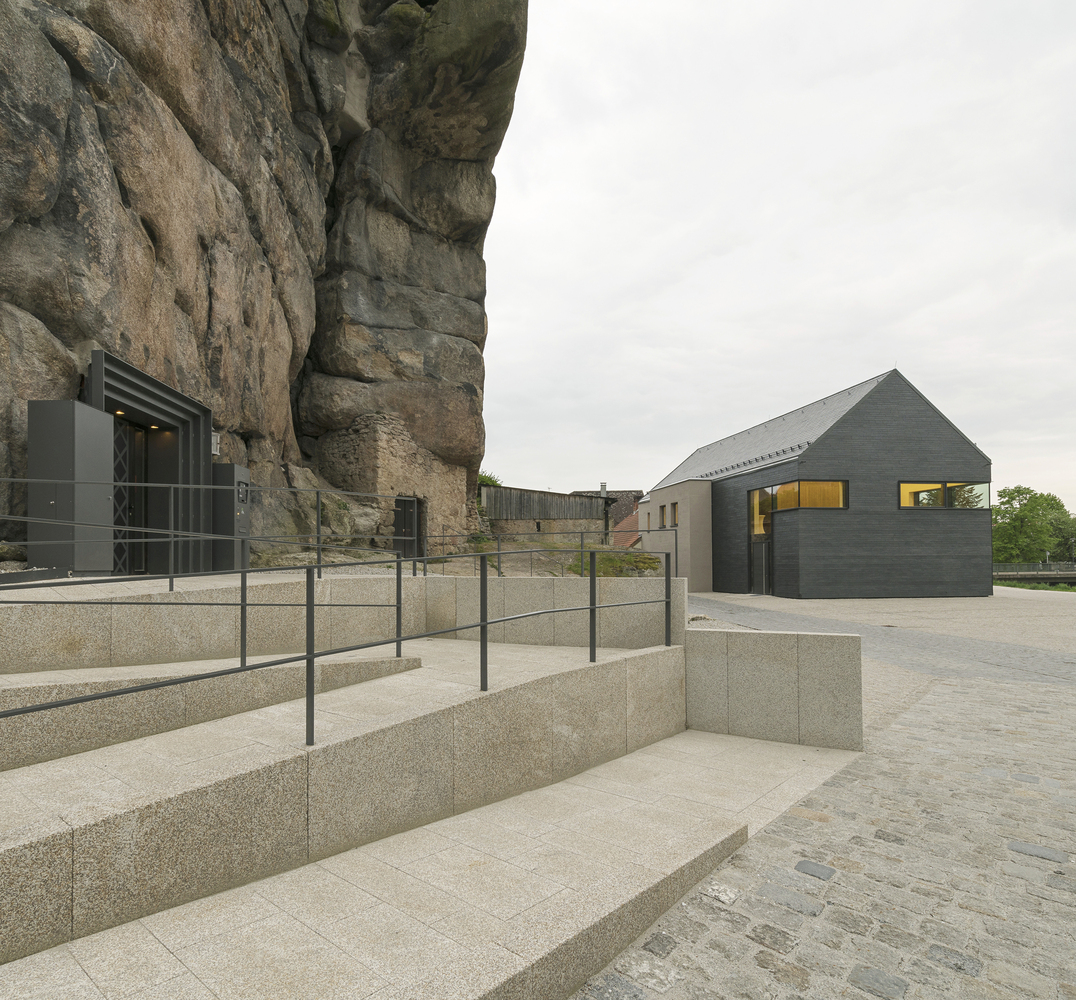 Gallery of Intarsia in Stone Revitalisation of the Falkenberg Castle ...