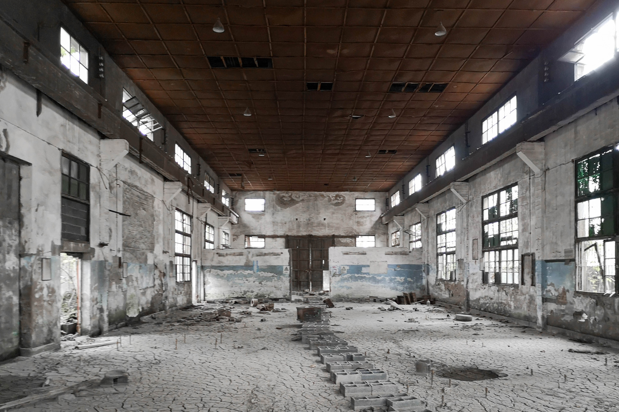 Gallery of Renovation of Hangzhou Old Chemical Fiber Factory / LYCS ...