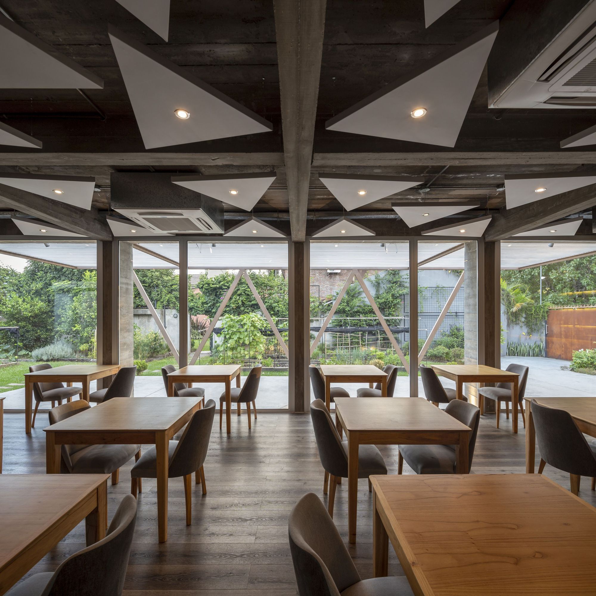 Gallery of Margot Restaurant / Alfaro/Acevedo Arquitectura - 36
