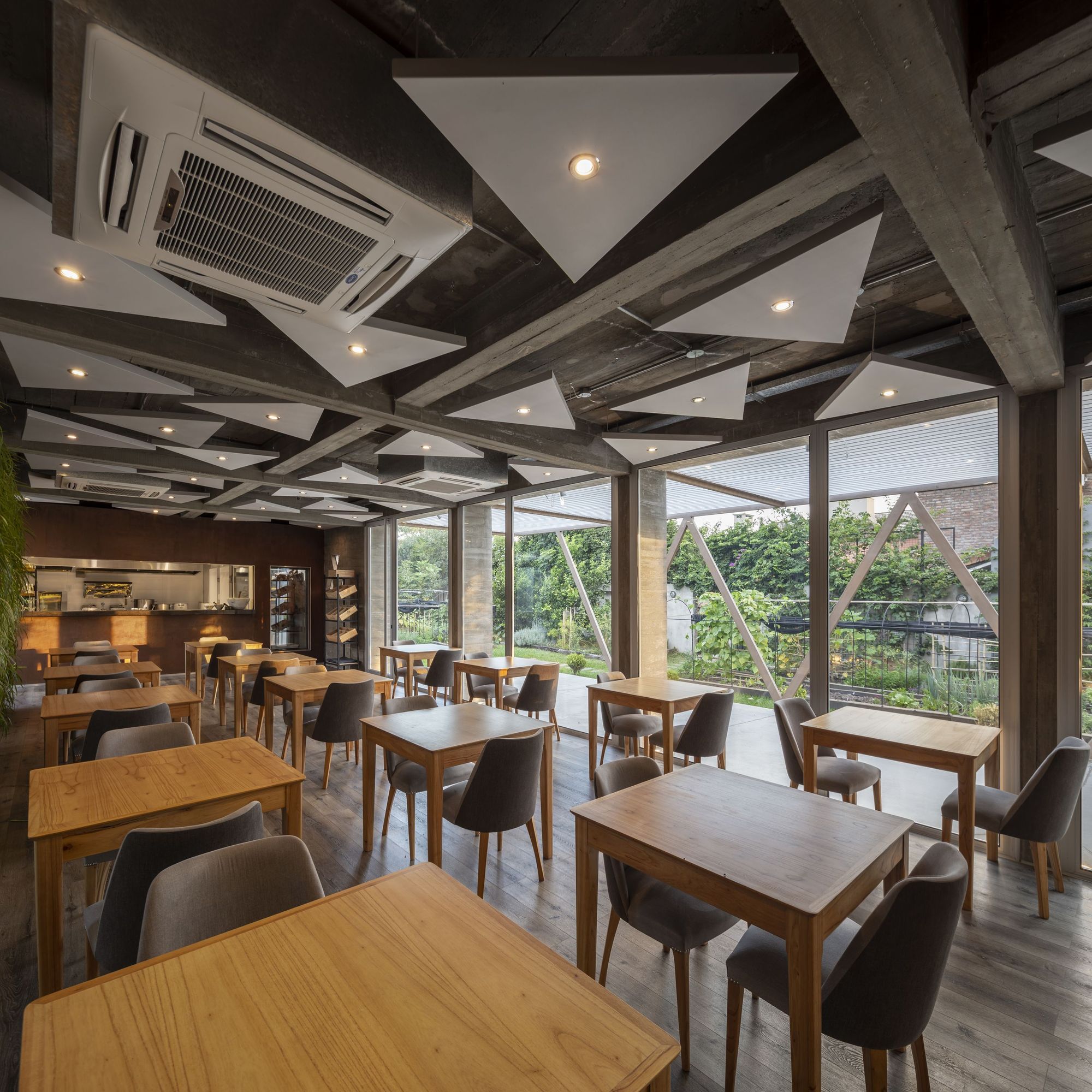 Gallery of Margot Restaurant / Alfaro/Acevedo Arquitectura - 38