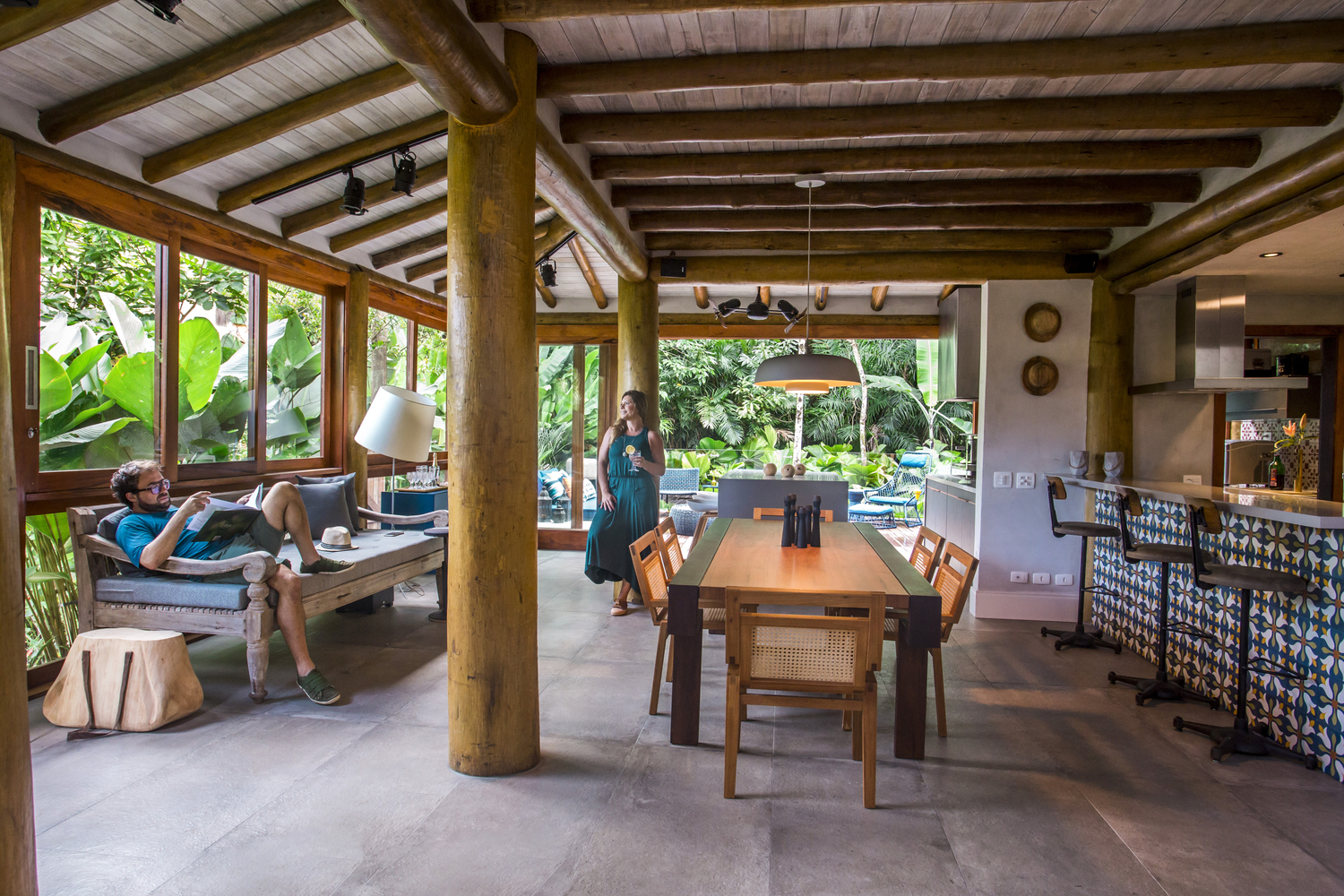 Gallery of Brazilian Houses: 10 Homes Using Rustic Wood - 3