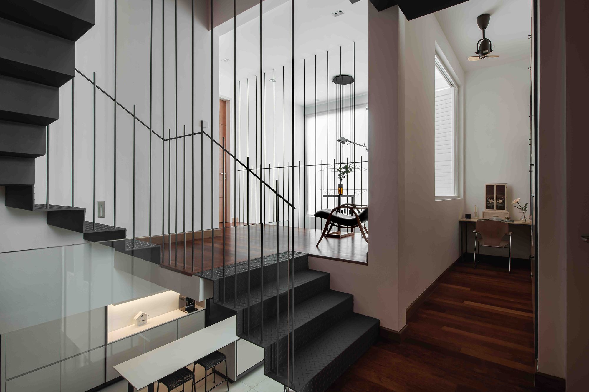 Gallery of End Lot House / Eleena Jamil Architect - 12