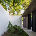 Structural Details As Seen in Courtyards | ArchDaily