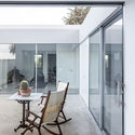 Structural Details As Seen in Courtyards | ArchDaily