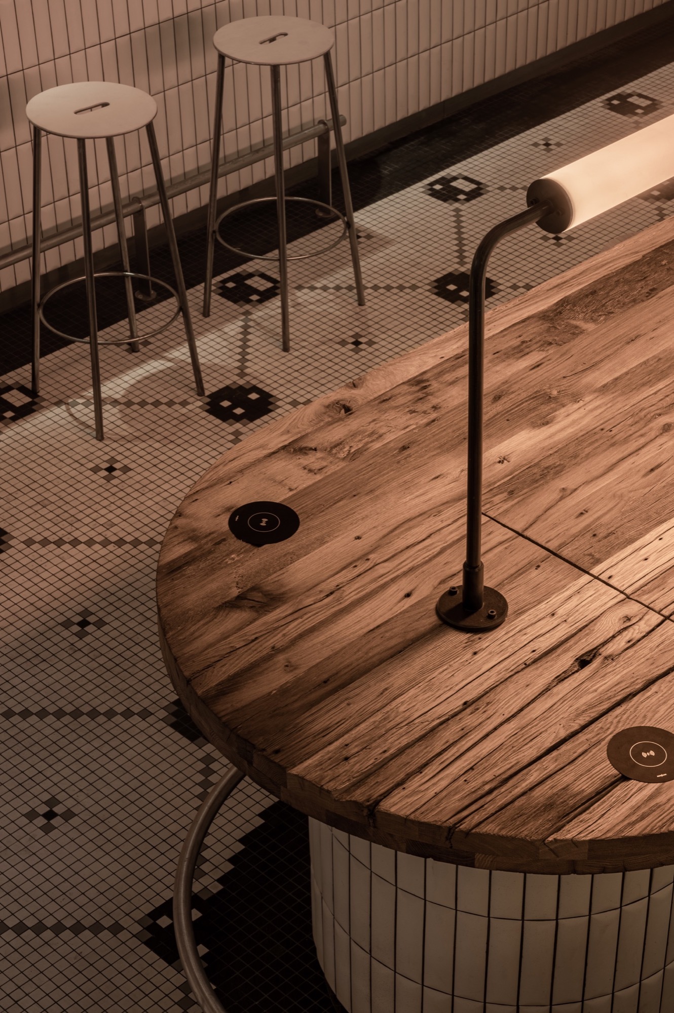 Gallery of MAD Bars House / YOD Group - 13