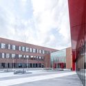 Taft Freshman Academy / STL Architects | ArchDaily