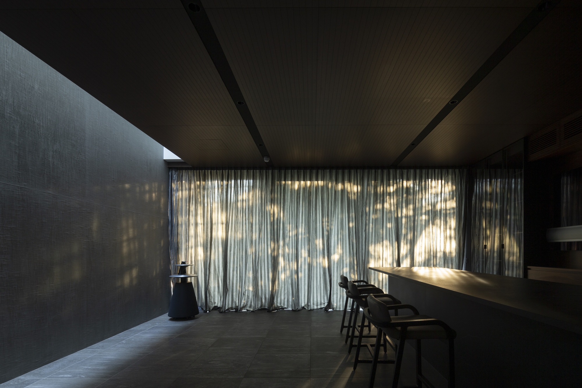 Gallery of Extraordinary Ordinary House / Love Architecture - 19