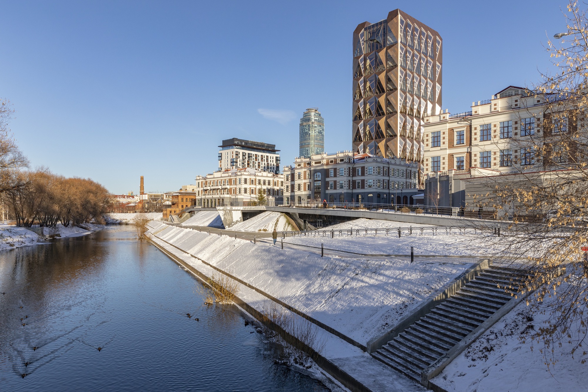 Galeria de Sede da RCC / Foster + Partners - 7
