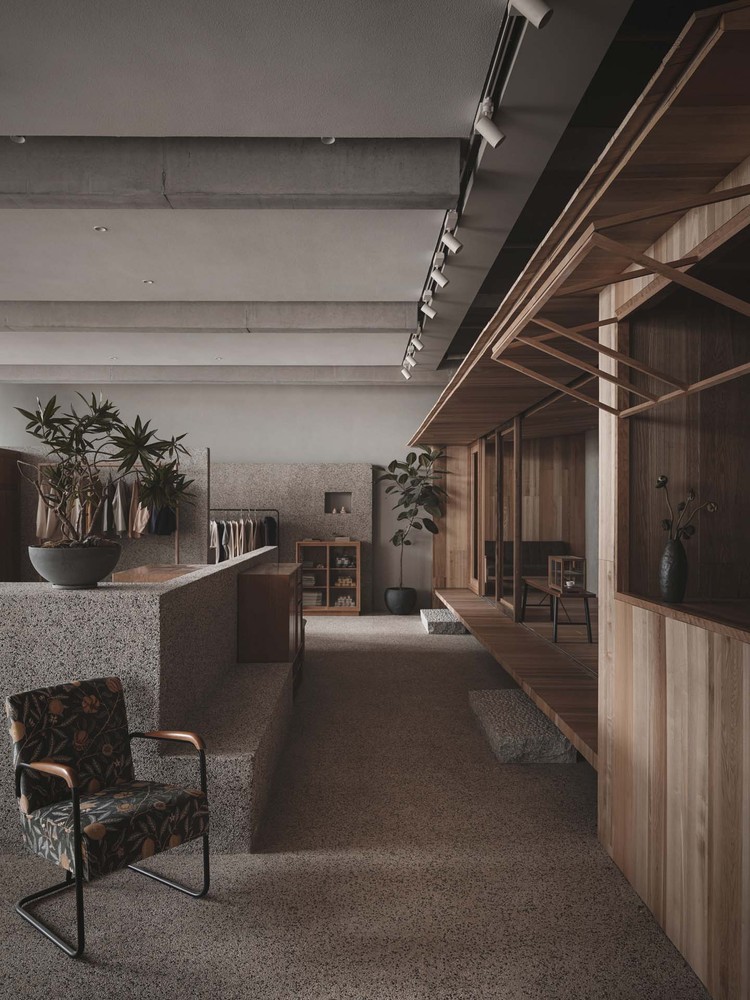 Gallery of Lost & Found OōEli Store / B.L.U.E Architecture Studio - 4