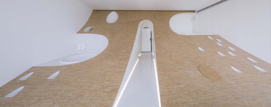 Applying Exposed Cork in Interior Architecture | ArchDaily