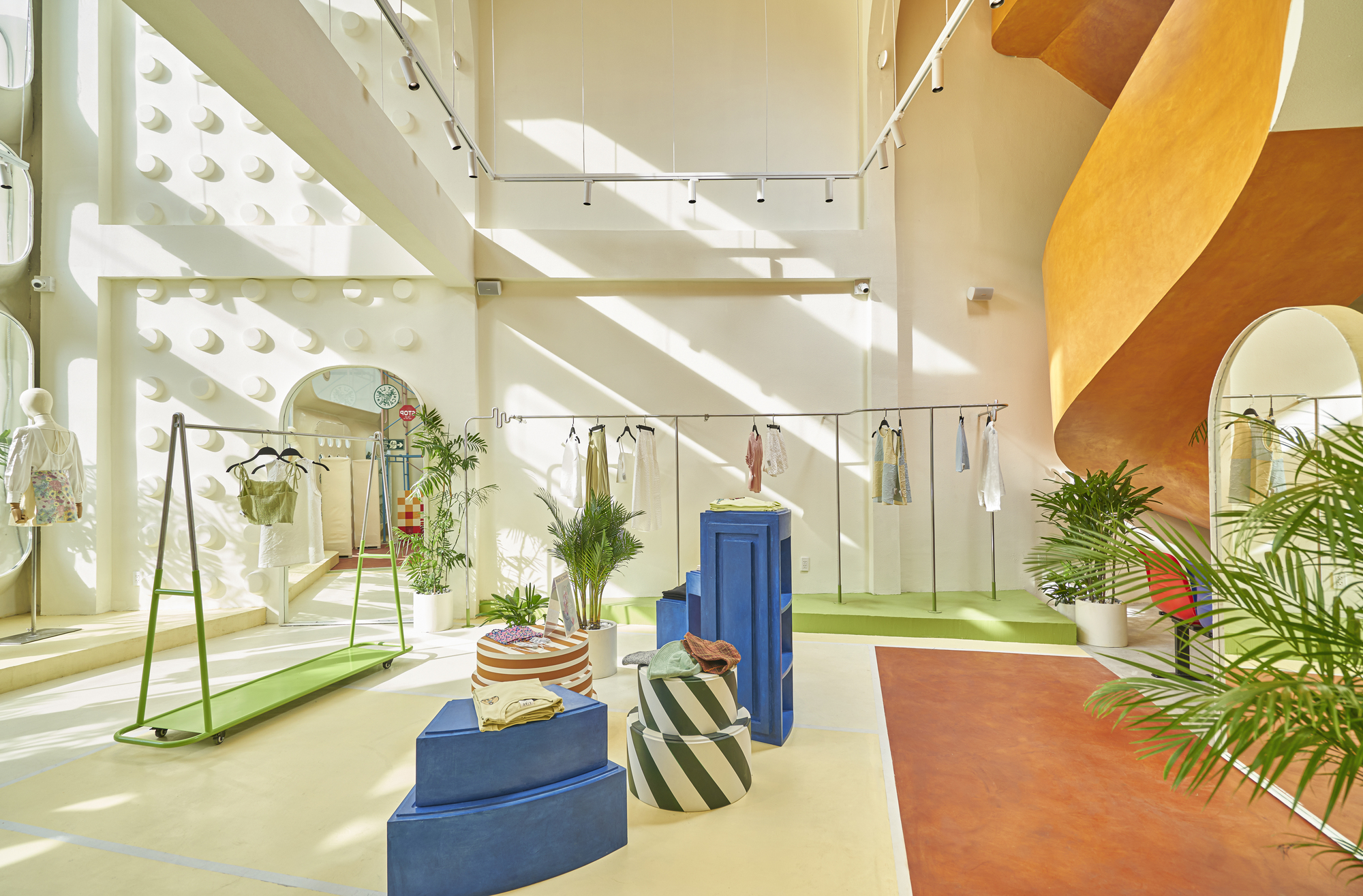 Gallery of Libe Flagship Store / Red5studio - 28