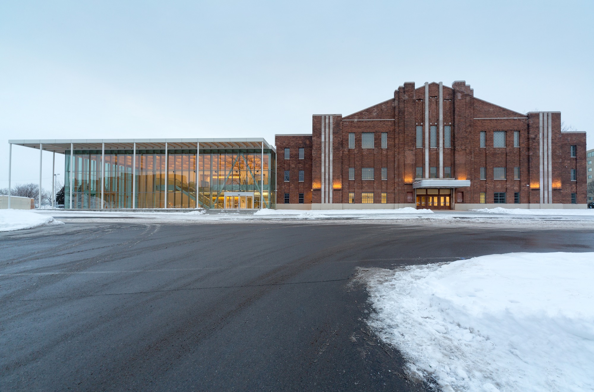 Verdun Auditorium / FABG | ArchDaily