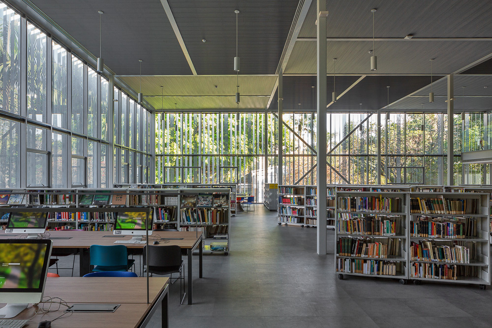 Gallery of Santa Cruz Library / Andrade Morettin Arquitetos Associados - 15