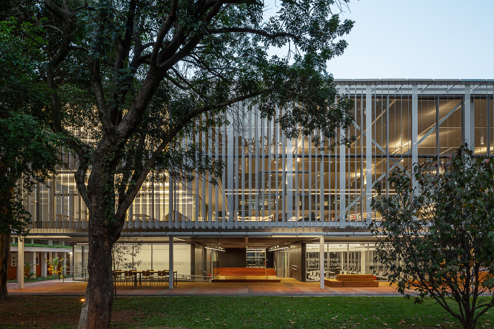 Gallery of Santa Cruz Library / Andrade Morettin Arquitetos Associados - 38