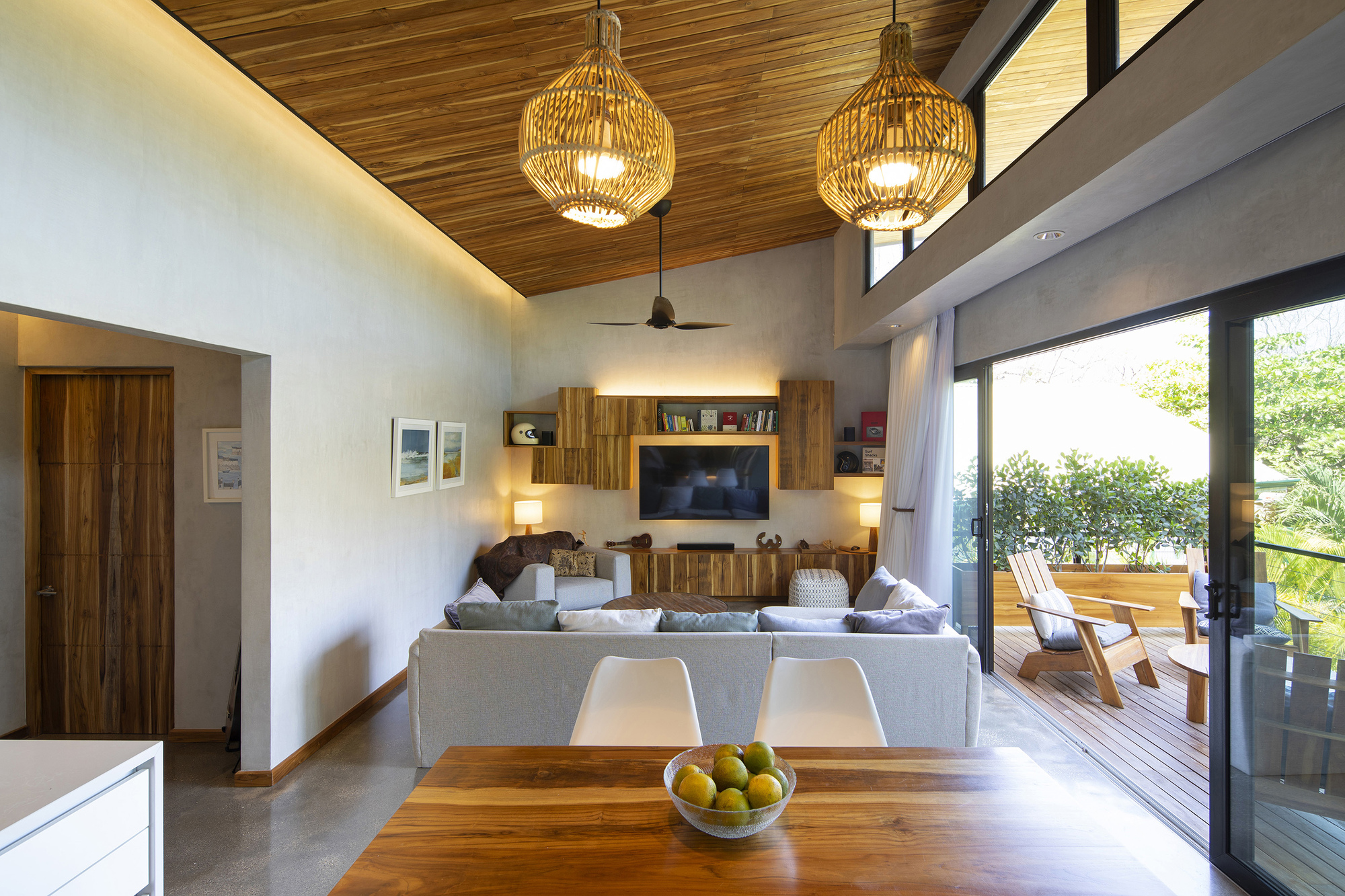 Gallery of Nosara MARU House / LOOP Design Studio - 31