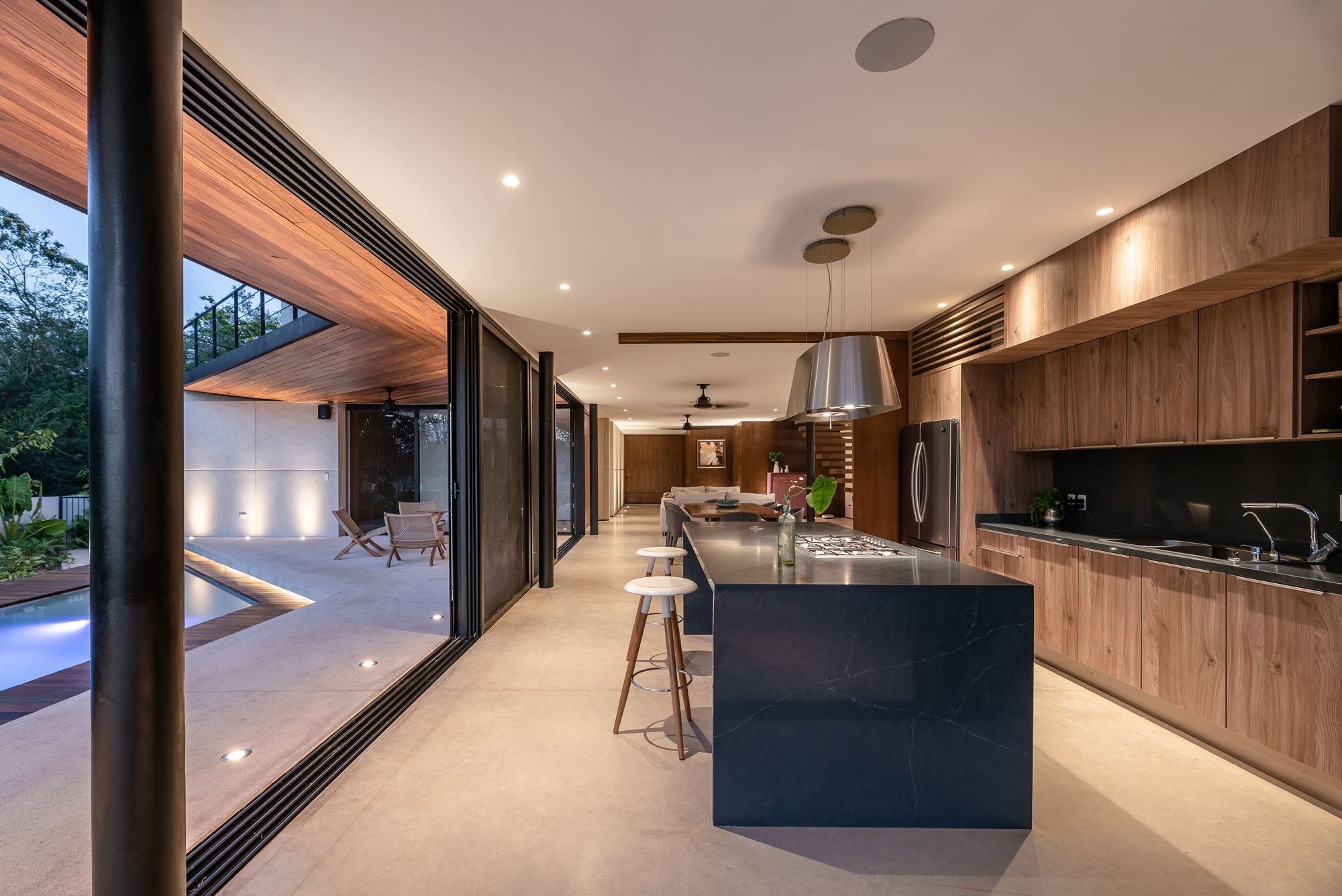 Gallery of GP House / OWN + Felipe Caboclo Arquitetura - 13