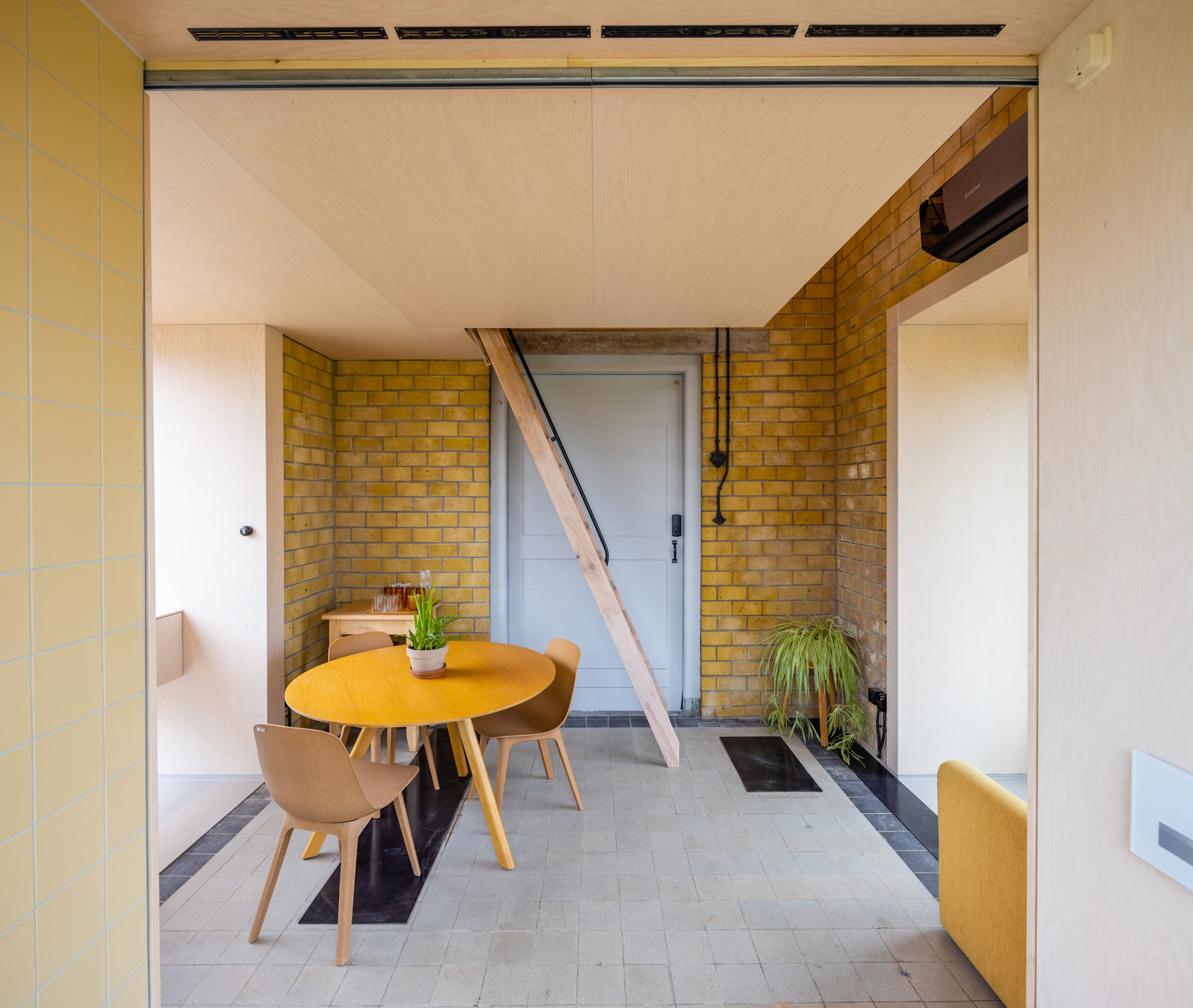 Gallery of Transformation House / Lautenbag Architectuur + De ...