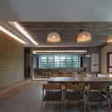 Woodsy Whispers Residence / Shulin Architectural Design | ArchDaily