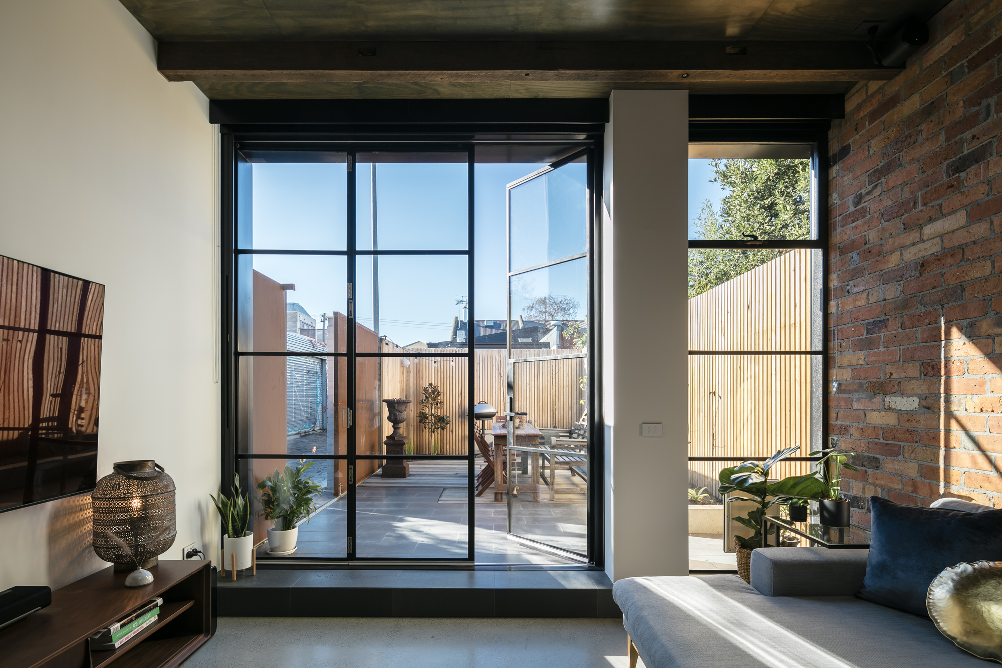 Gallery of Fitzroy House / Mitsuori Architects - 8