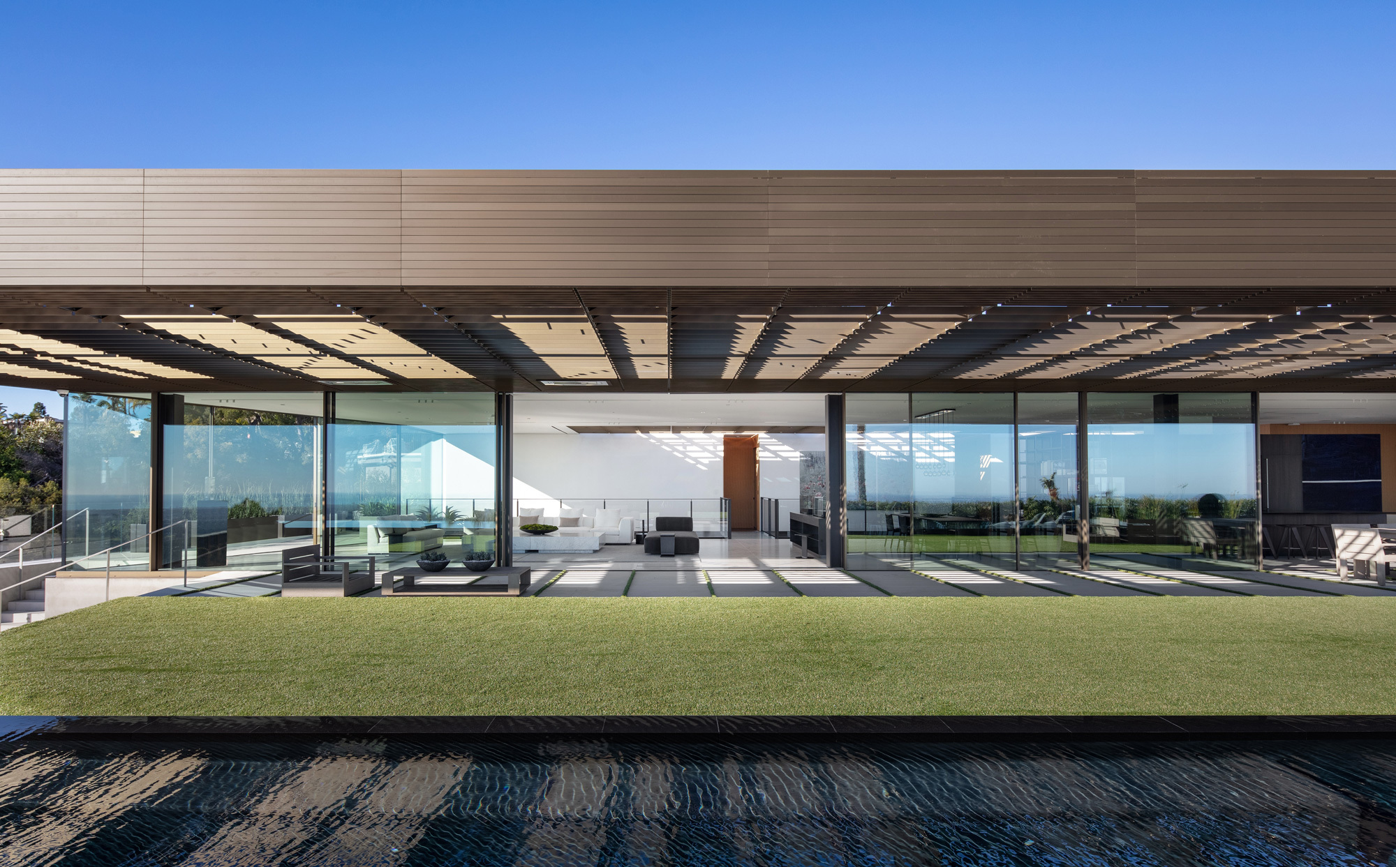 Gallery of A Bronze House on Nightingale / SPF: architects - 5