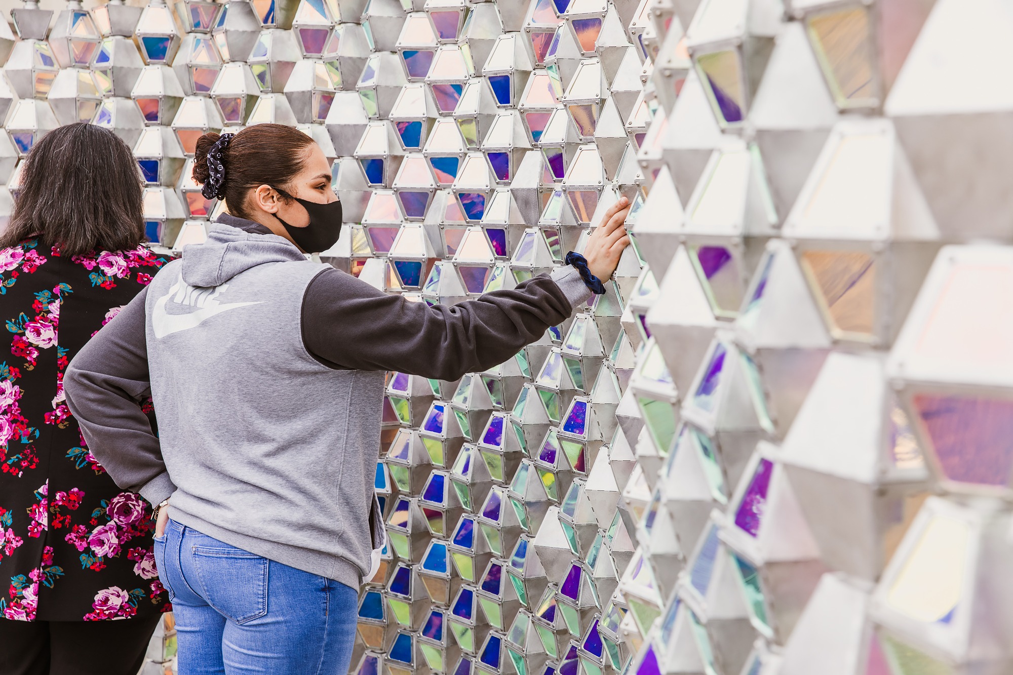 Gallery of Ripple Installation / The Urban Conga - 11