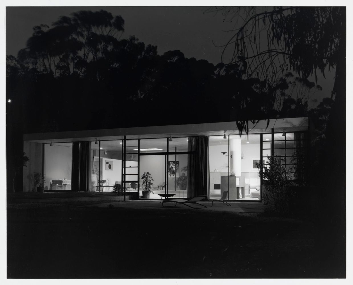 Gallery of How Did Materials Shape the Case Study Houses? - 13