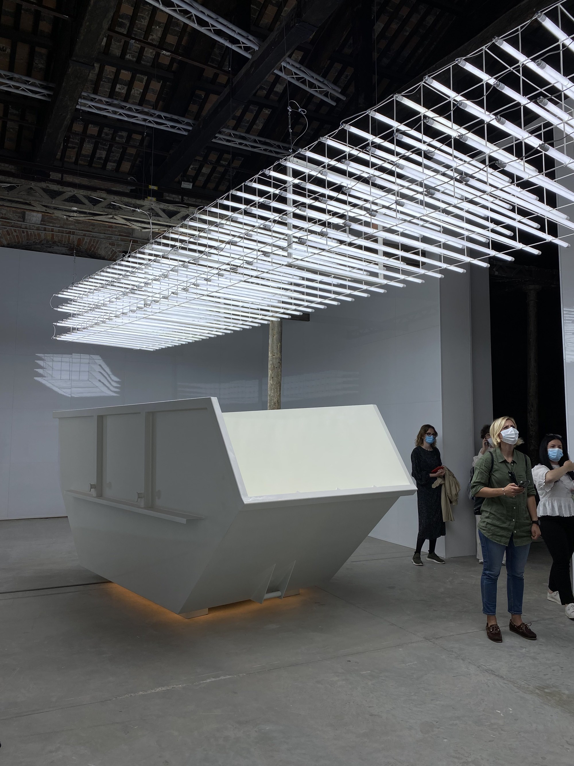 Galería de Estos son los 60 pabellones nacionales de la Bienal de ...