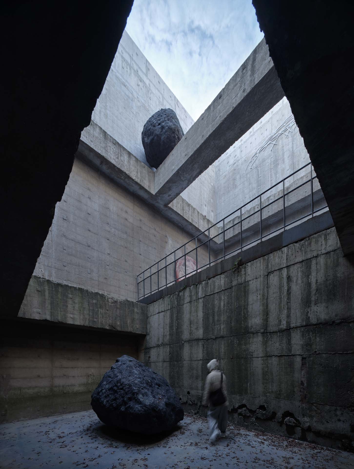 Gallery of Pit Art Space / TJAD Original Design Studio - 3