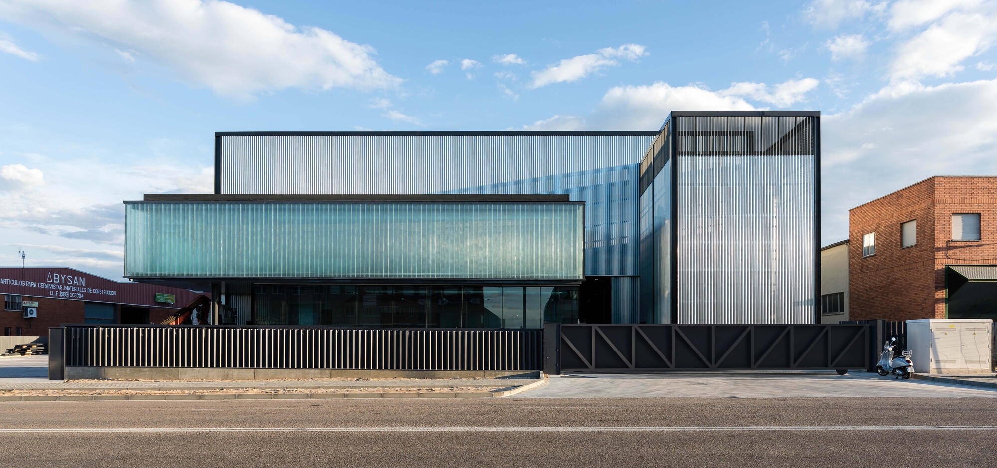 Gallery of Modular Components in Industrial Architecture - 19