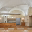 Baroque Restaurant | Three Roses / ADR | ArchDaily