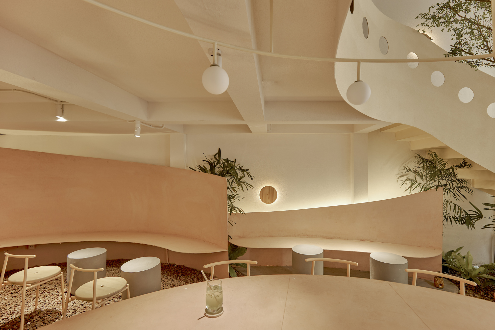 Gallery of September Cafe / Red5studio + Ben Decor - 25