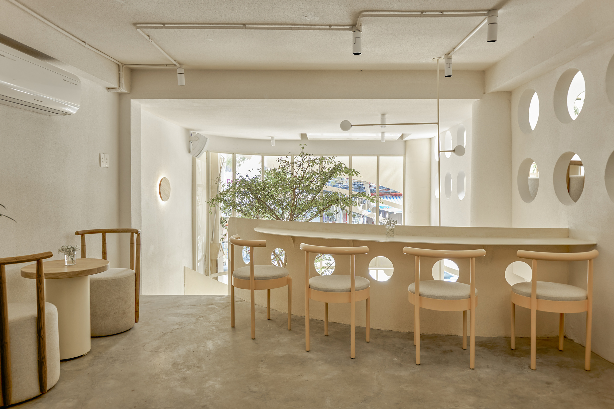 画廊 越南九月咖啡店 / Red5studio + Ben Decor - 31