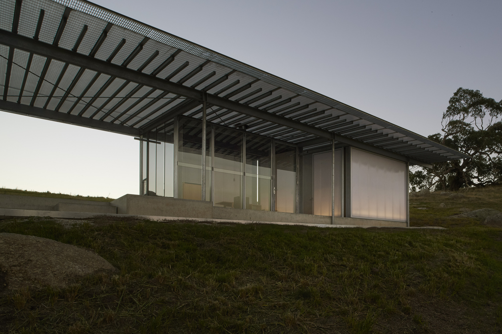 Gallery of Shack in the Rocks / Sean Godsell Architects - 35