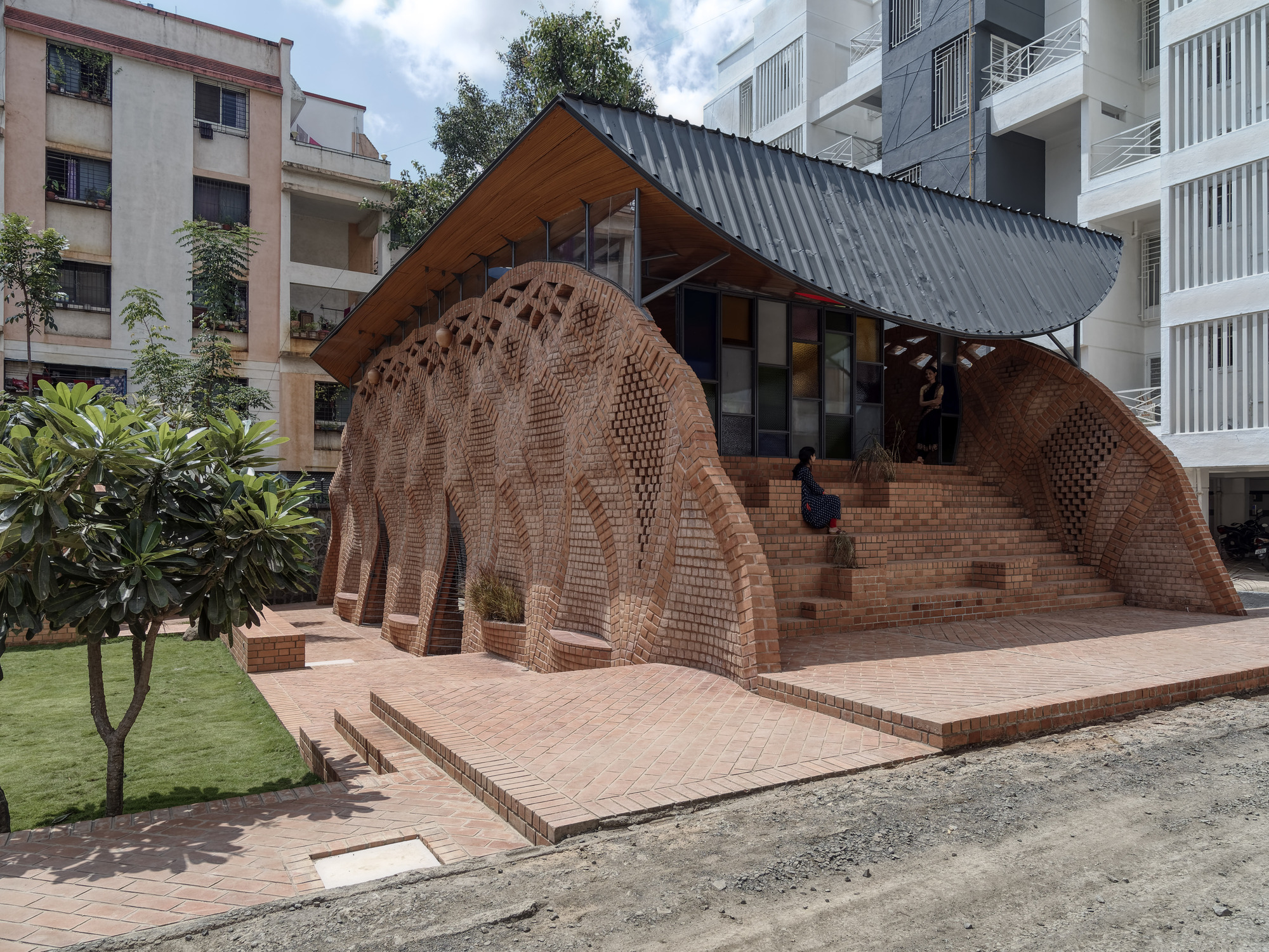 Gallery of The Red Oasis / PMA madhushala - 8