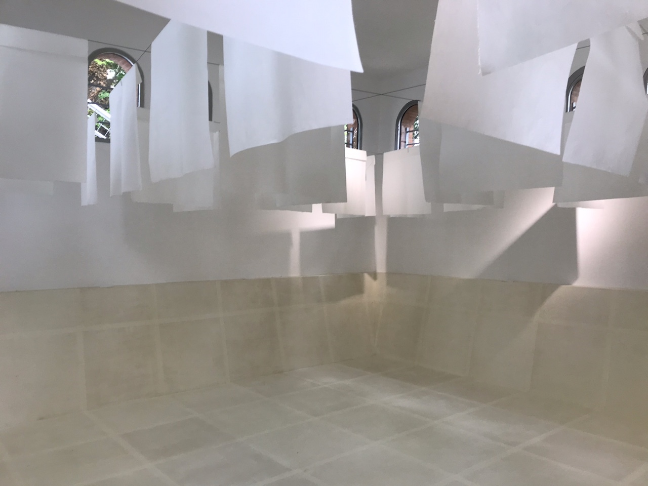 Gallery of "Blurring Out Boundaries Between Domestic and Institution ...