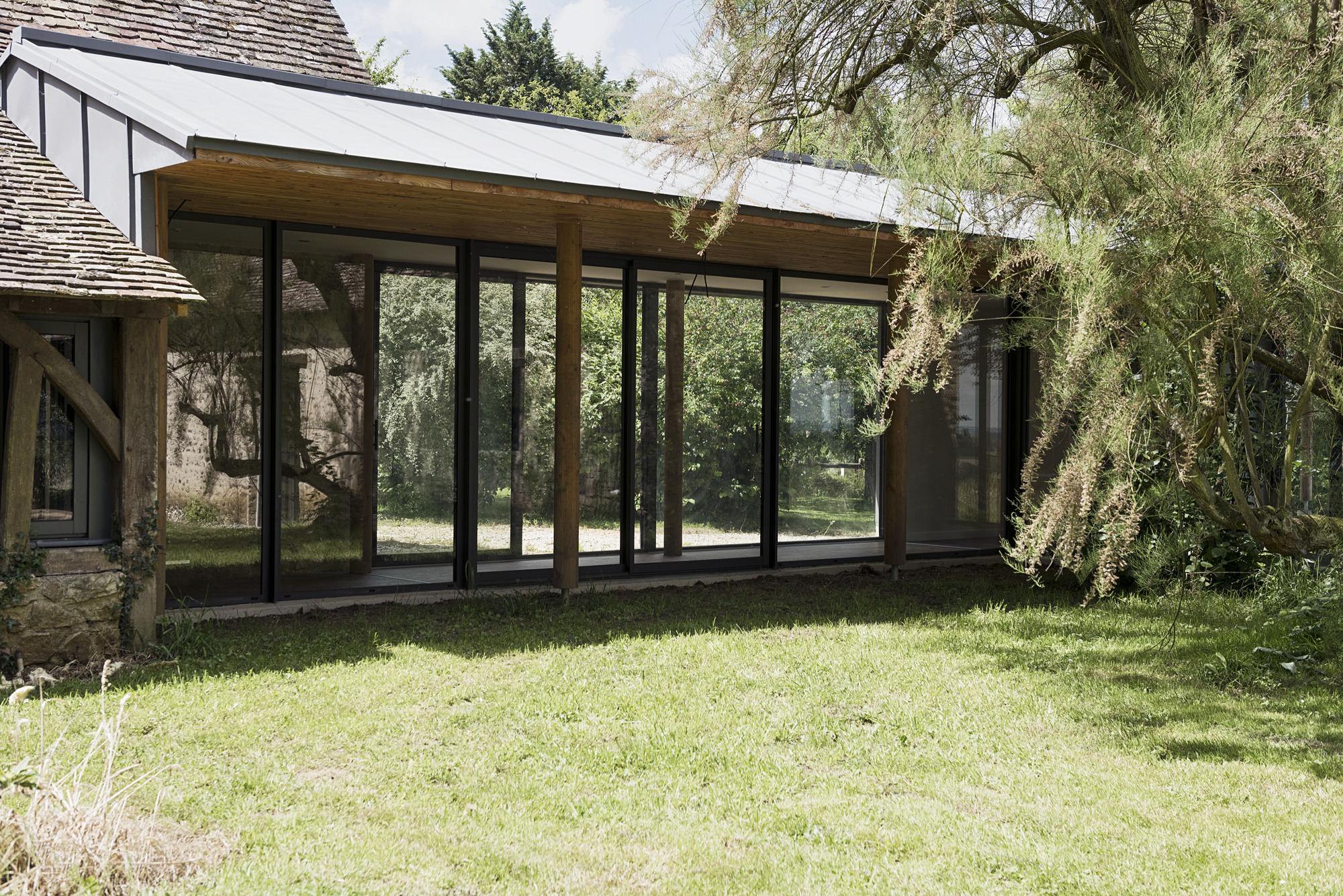 Gallery of MIC House / clpp architectes - 9