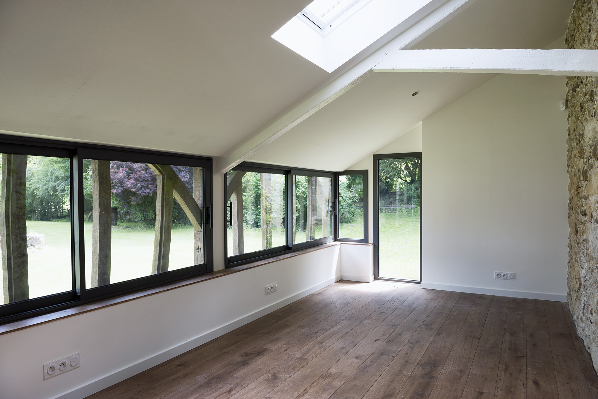 Gallery of MIC House / clpp architectes - 26