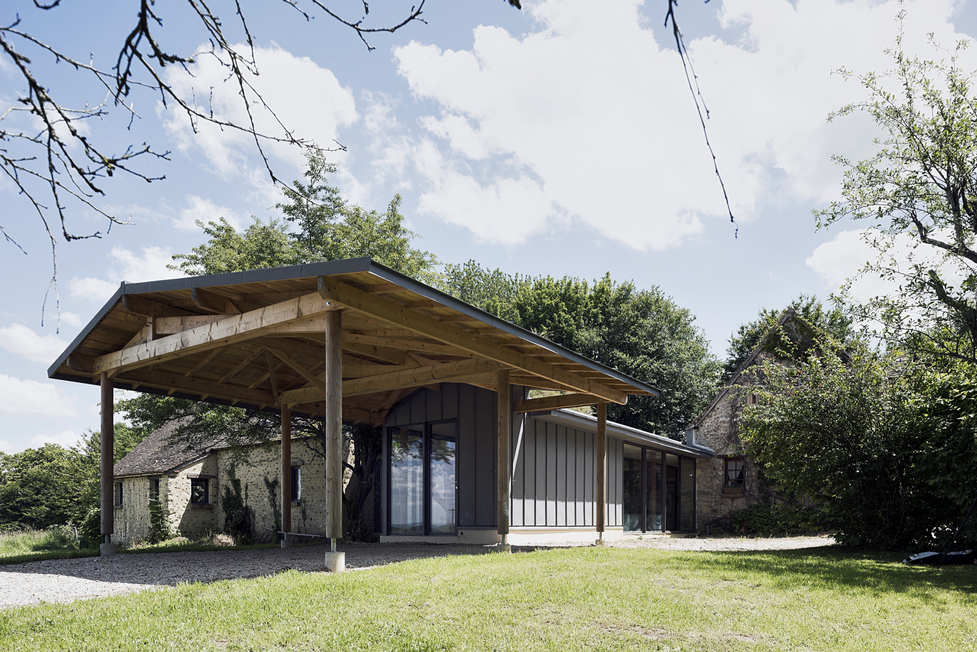 Gallery of MIC House / clpp architectes - 10