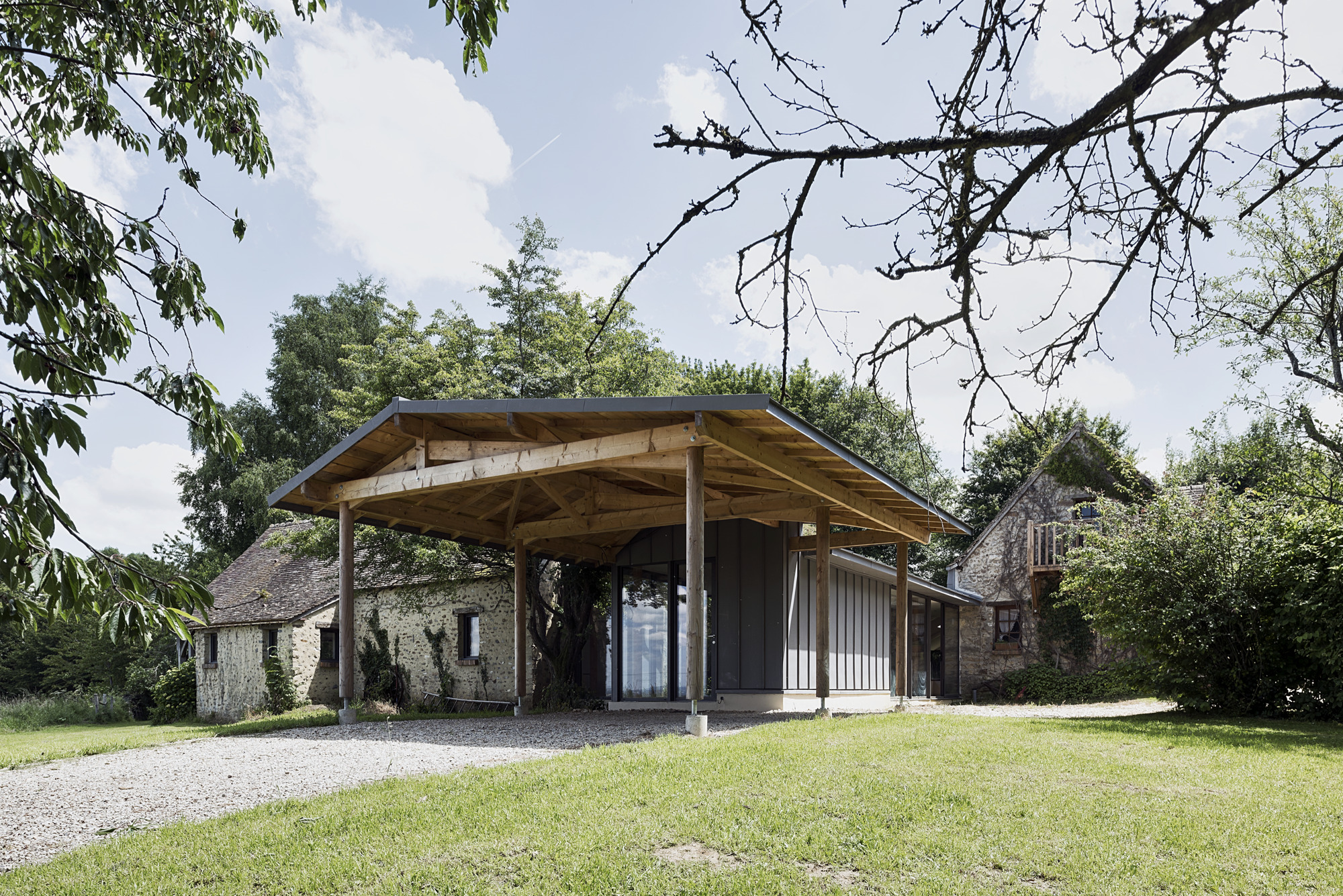 Gallery of MIC House / clpp architectes - 15