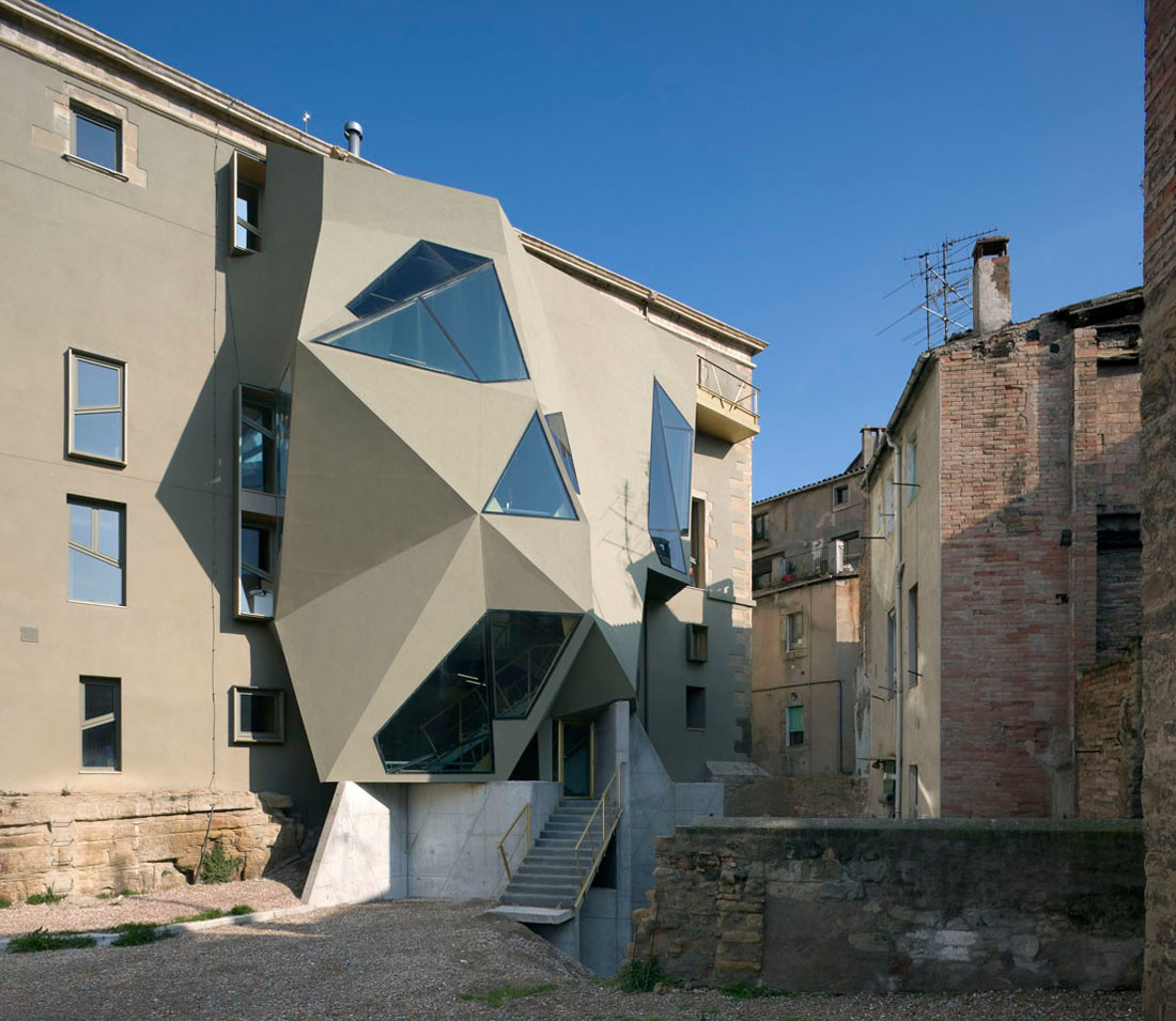 Gallery of Open Assembly: Spanish Town Halls Shaping Community and ...