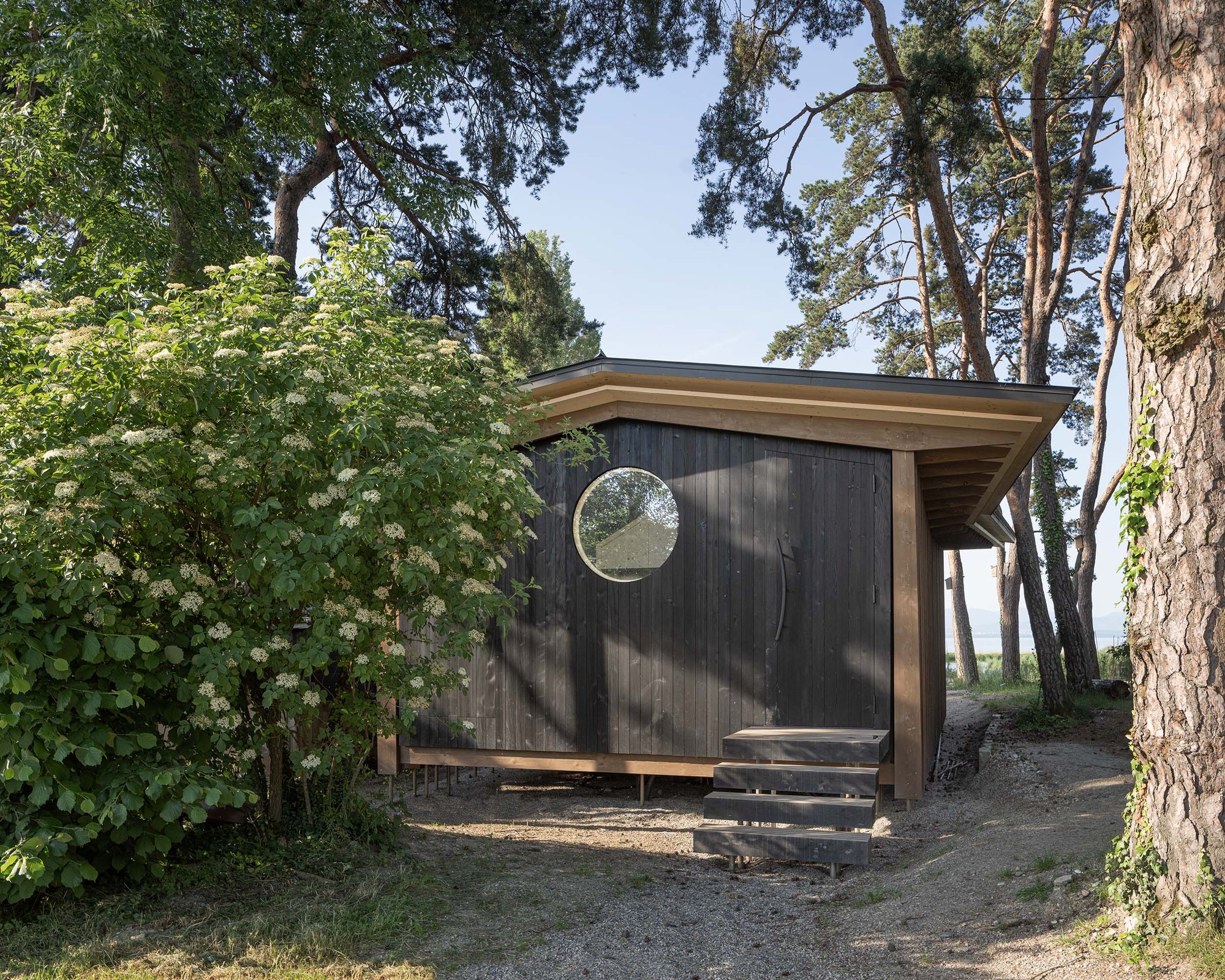 Gallery of Observation Hut Île aux Oiseaux / LOCALARCHITECTURE - 4