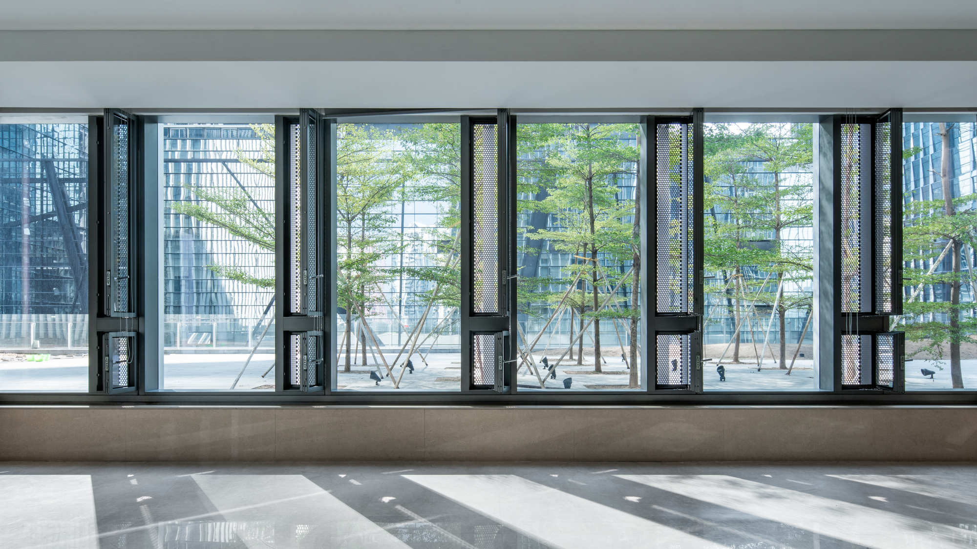 Gallery of CDB Bank & Minsheng Bank Financial Building / ZHUBO DESIGN - 17