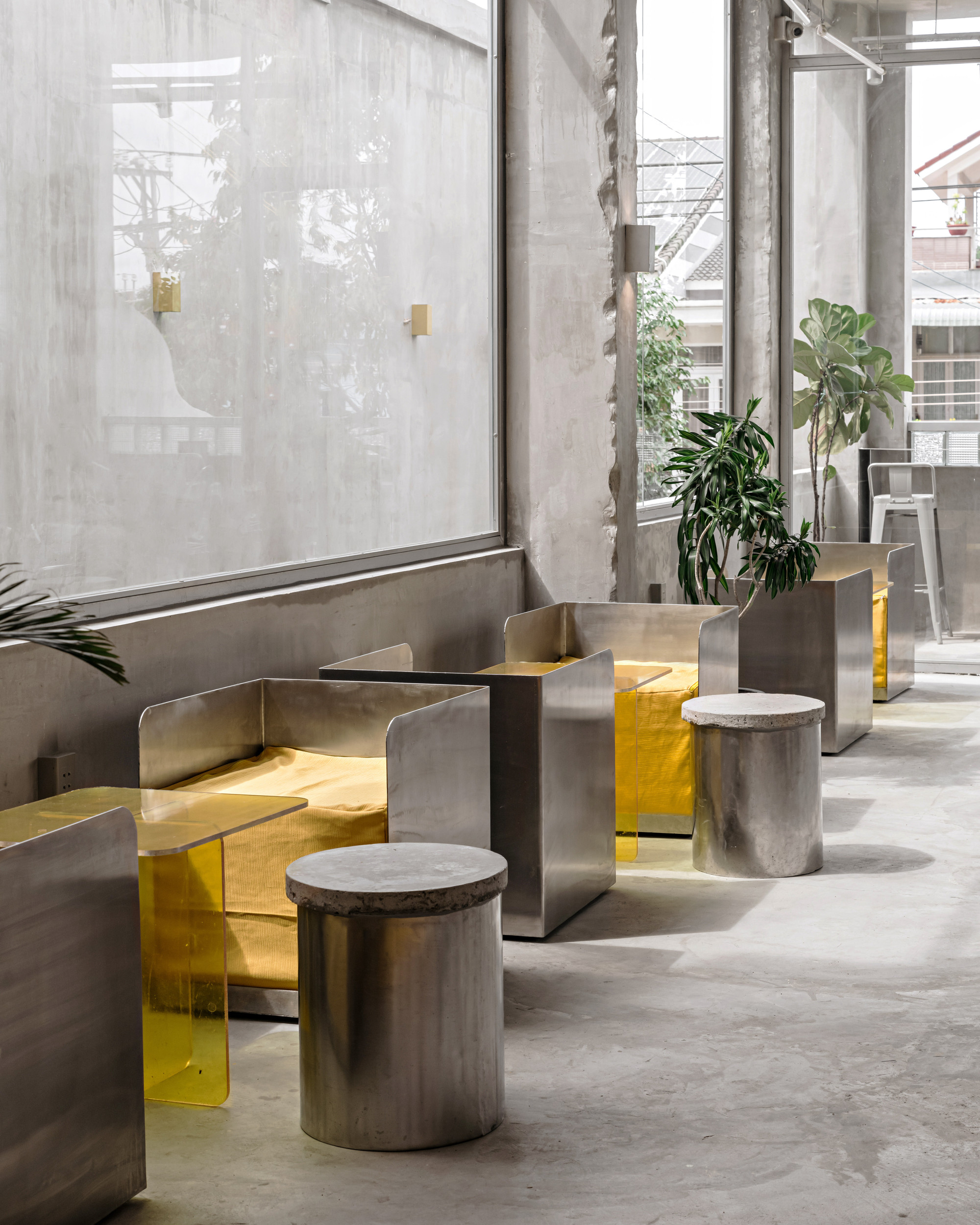 Gallery of YAMA Coffee Shop / KSOUL Studio - 18