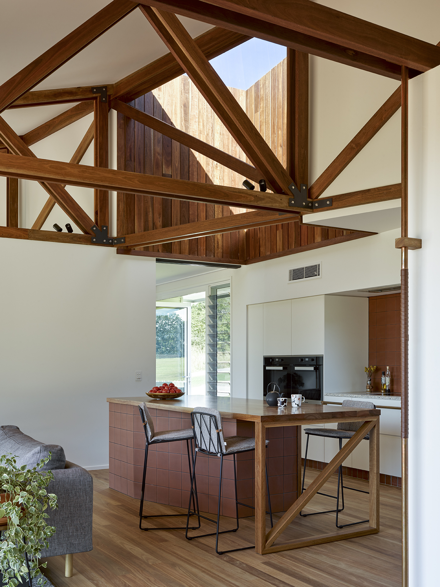 Gallery of Farmhouse Residence / Smith Architects - 3