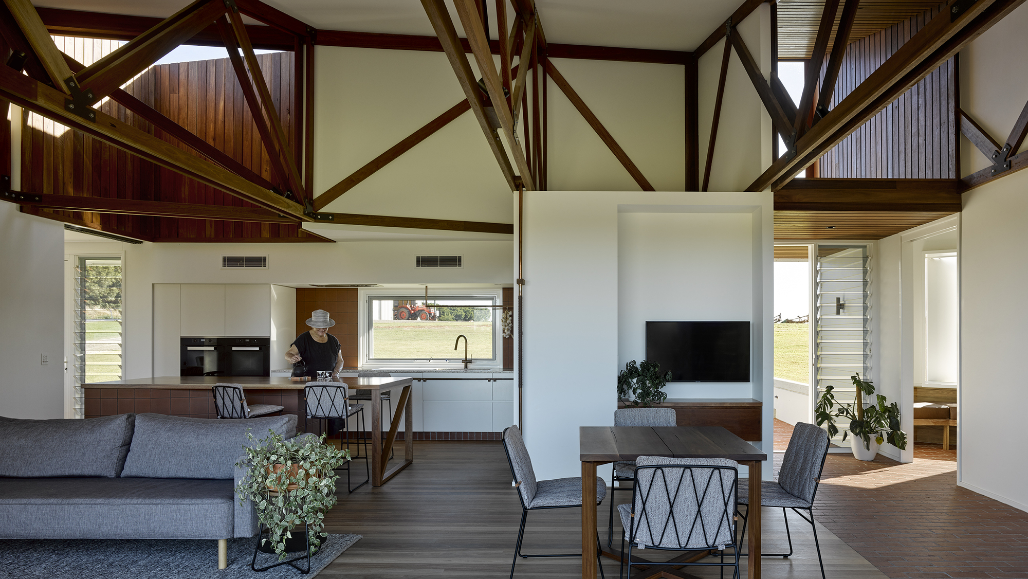 Gallery of Farmhouse Residence / Smith Architects - 4