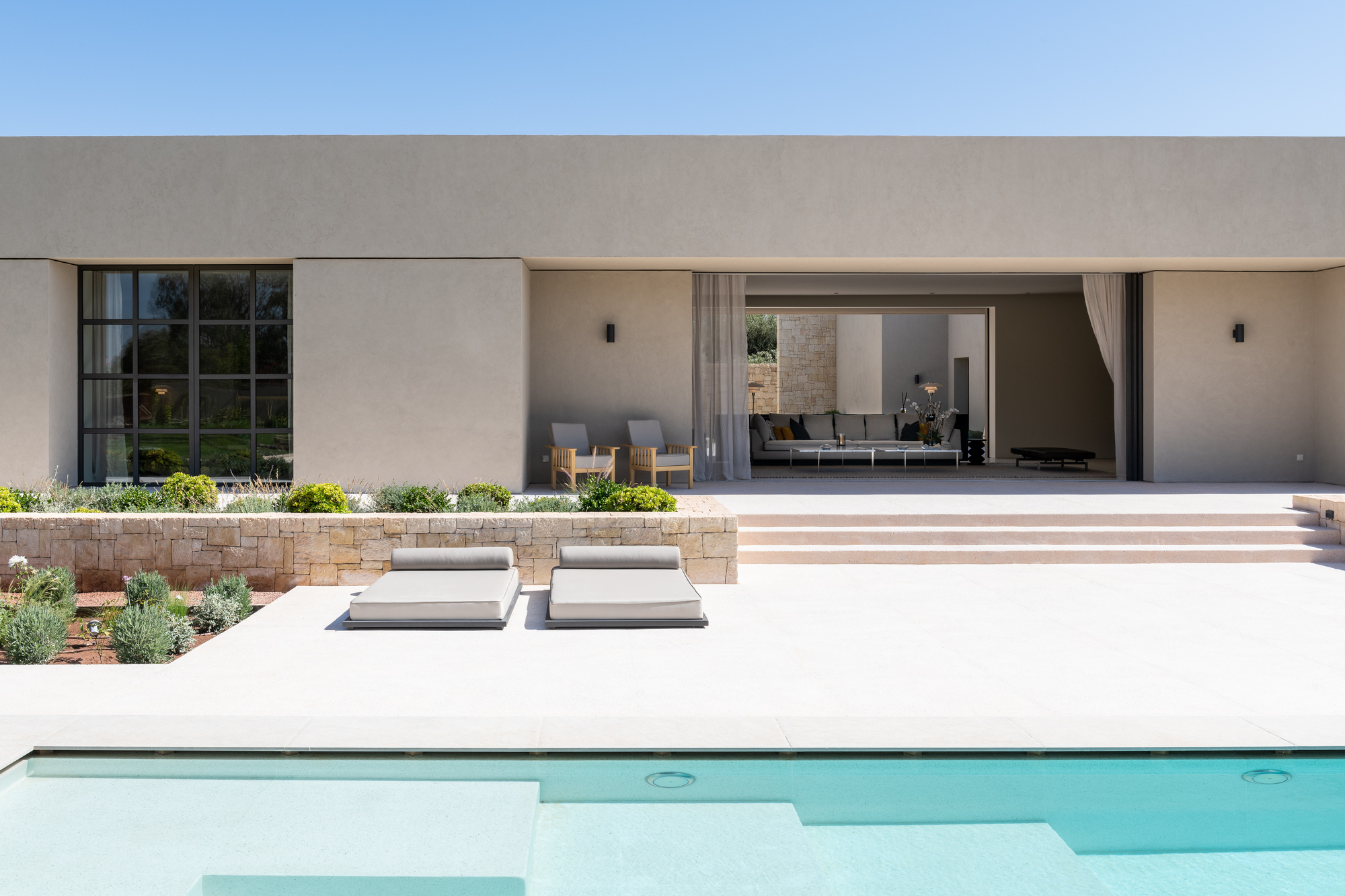 Gallery of Villa LOHA / E-H Atelier d'Architectures - 29