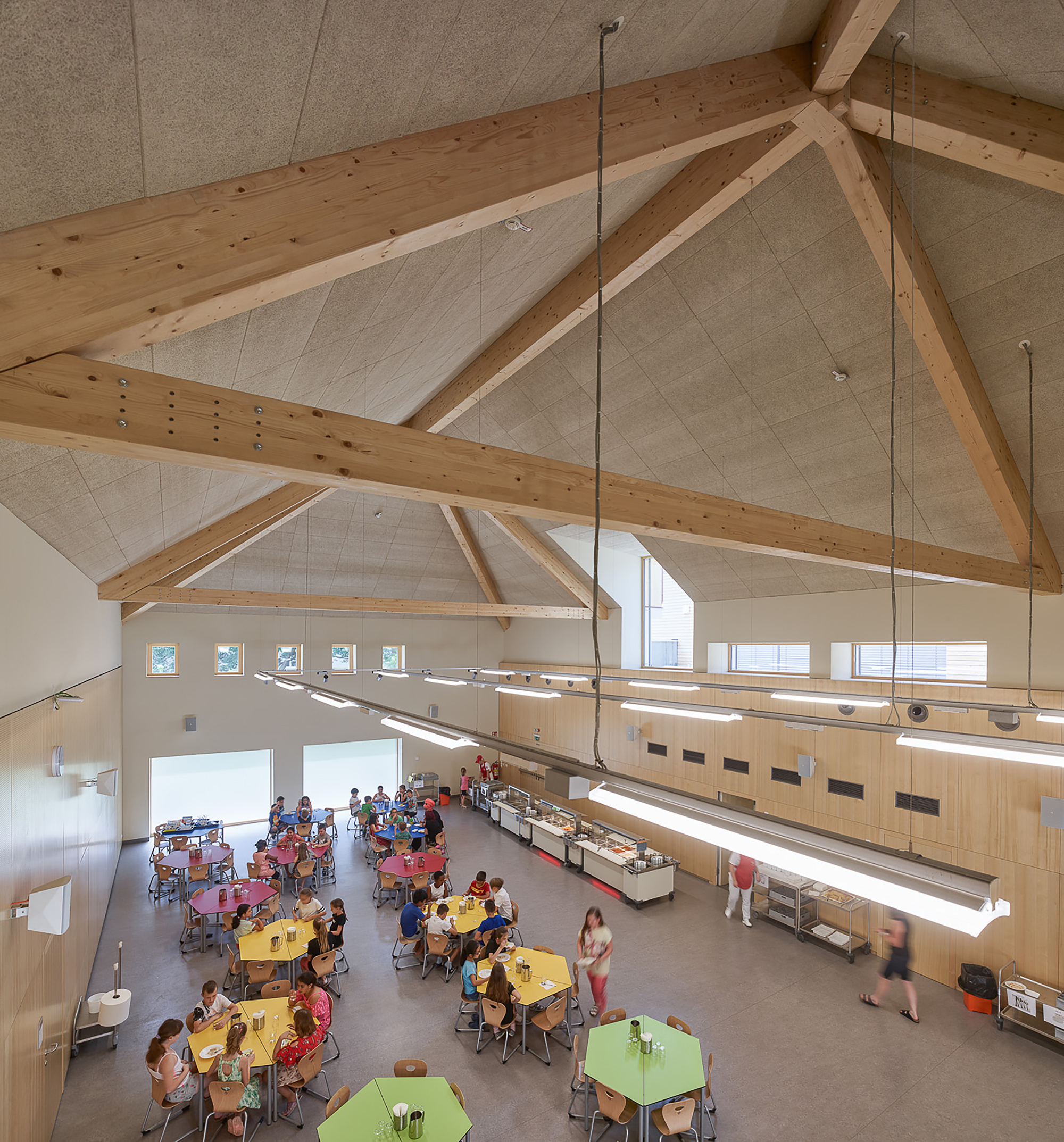 Gallery of Christian-Bucher-Gasse Elementary School / Dietrich ...
