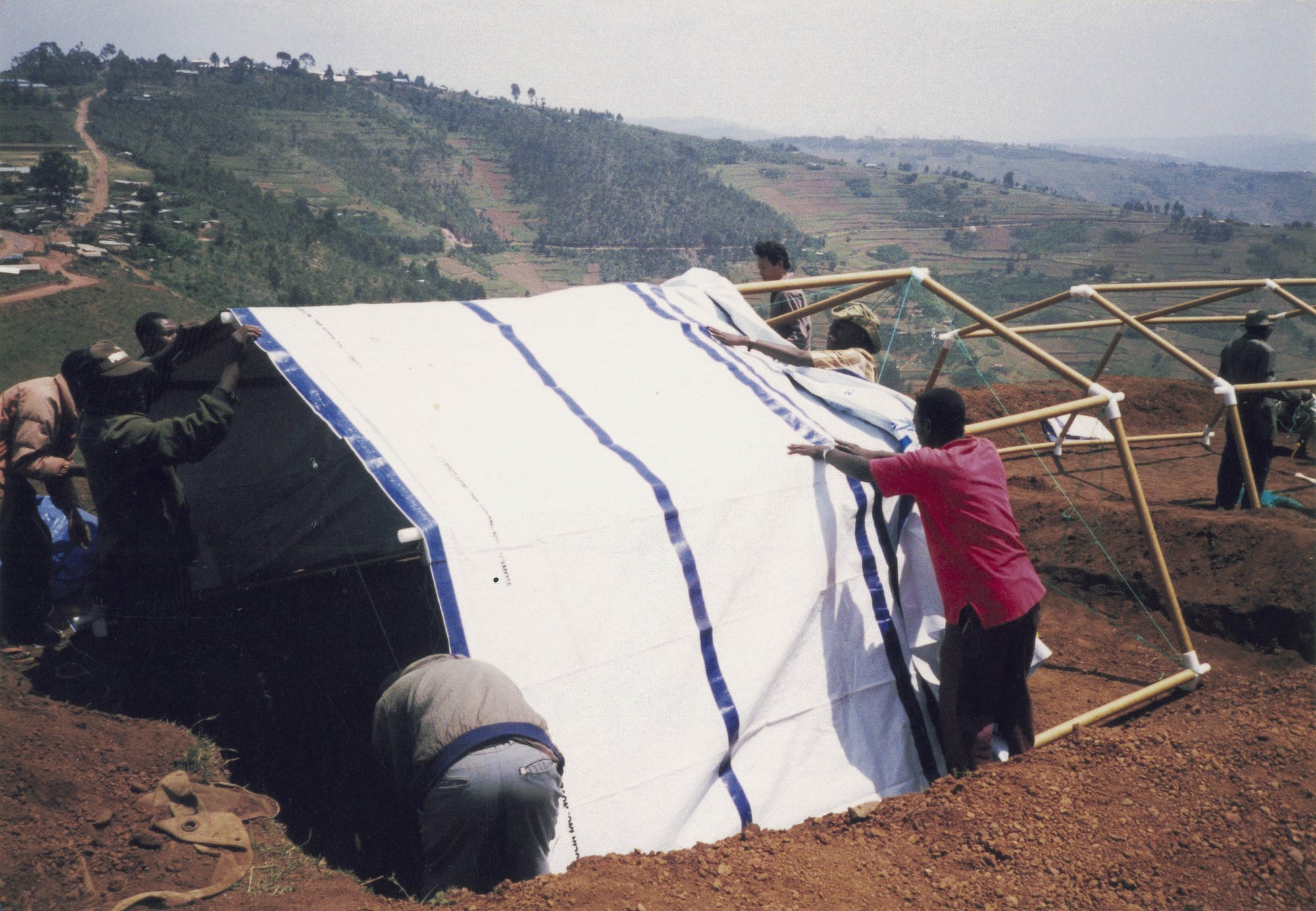 Gallery of Shelter Architecture: The Subjective Aspects of Migrant and ...