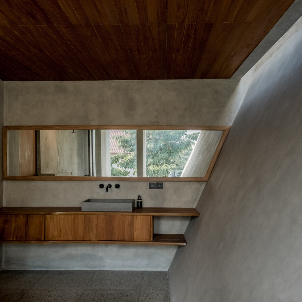 Gallery of Banjar House / Wiyoga Nurdiansyah - 15